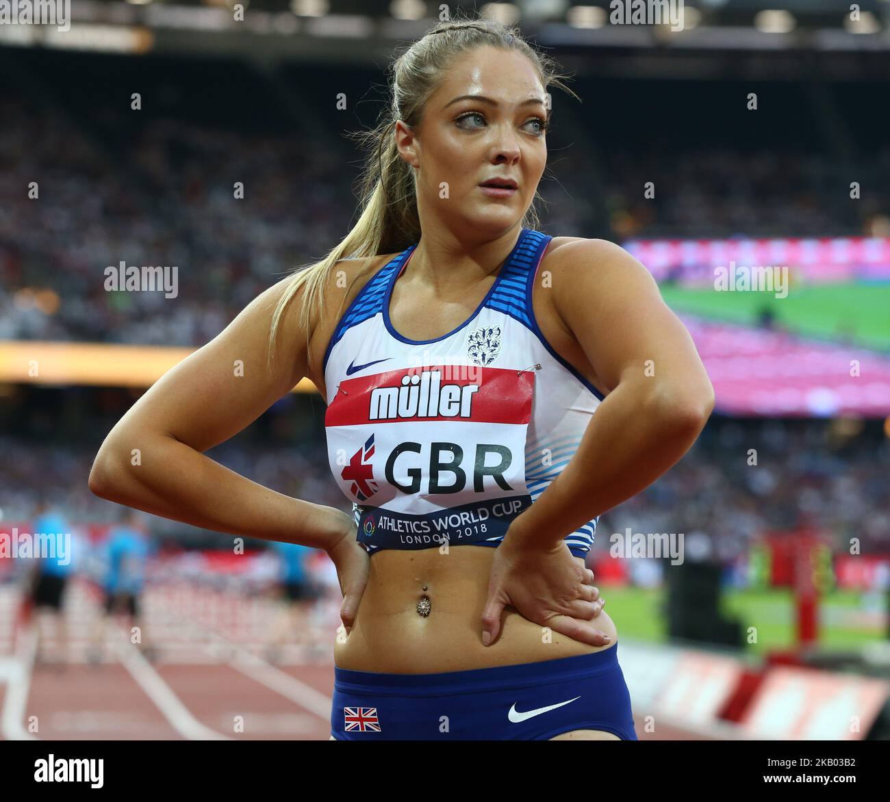 Beth Dobbin of Great Britain and Northern Ireland compete in 200m Women ...