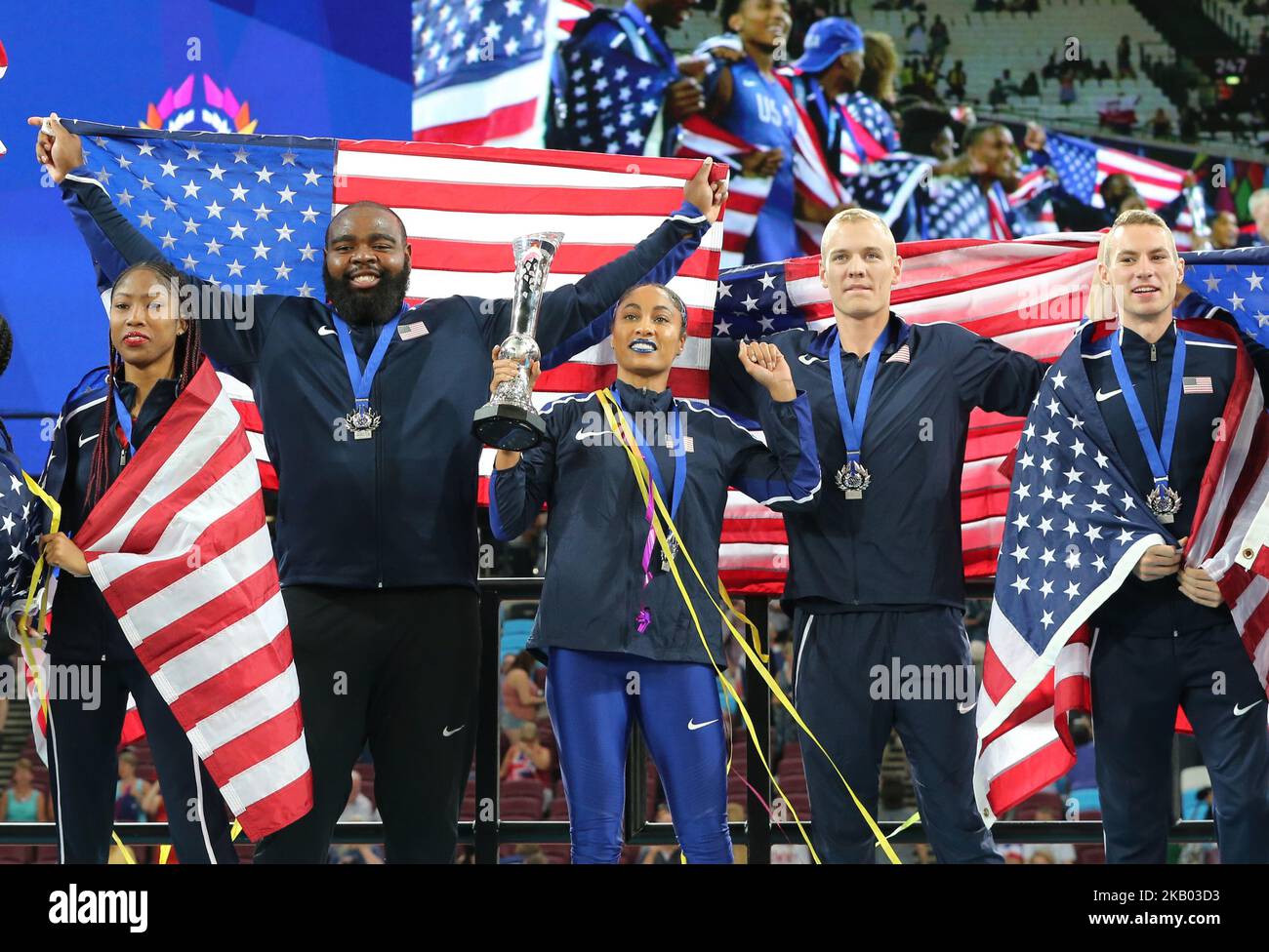 World cup trophy lift hi-res stock photography and images - Alamy