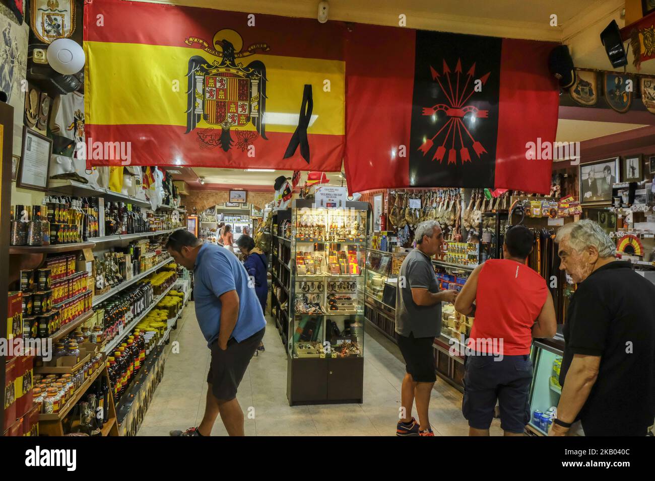 One Of The Last Bastions Of The Franco Dictatorship is Casa Pepe in ...