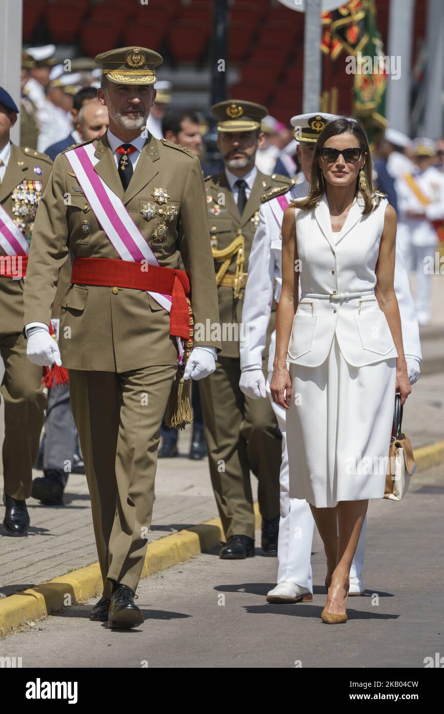 Felipe vi of spain uniform hi-res stock photography and images - Alamy