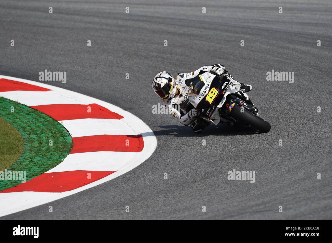 19 Spanish driver Alvaro Bautista of Team Aspar MotoGP Team race during ...