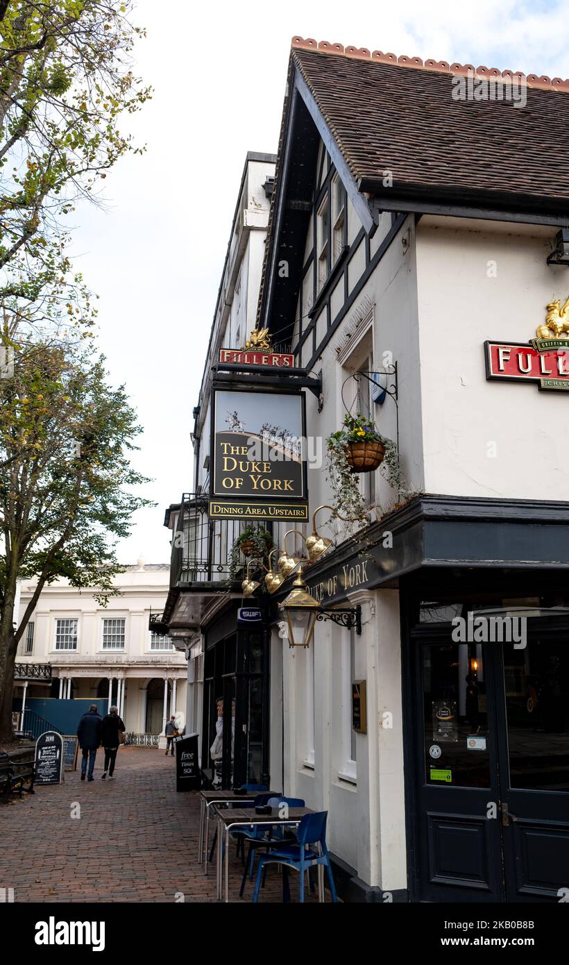Tunbridge Wells, Kent, UK – October 31 2022. The exterior and sign of the Fullers Brewery’s Duke ...