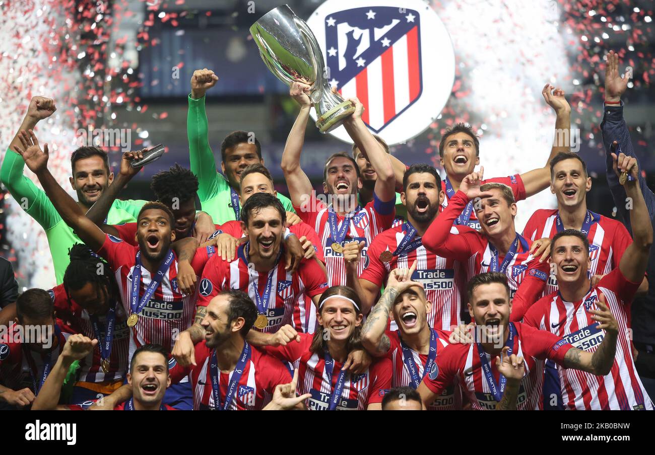 Football stadium crowd atletico madrid hi-res stock photography and ...