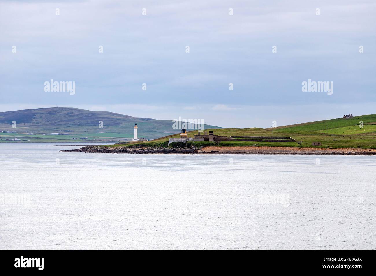Hoy high lighthouse graemsay orkney hi-res stock photography and images ...