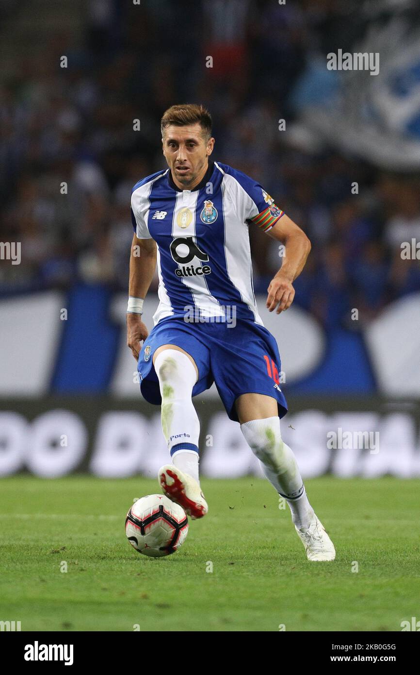 Porto's Mexican midfielder Hector Herrera in action during the Premier ...