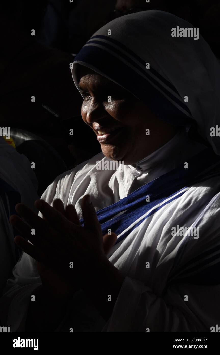 Missionaries of Charity nun's Celebrates the Mother Teresa 108th birth ...