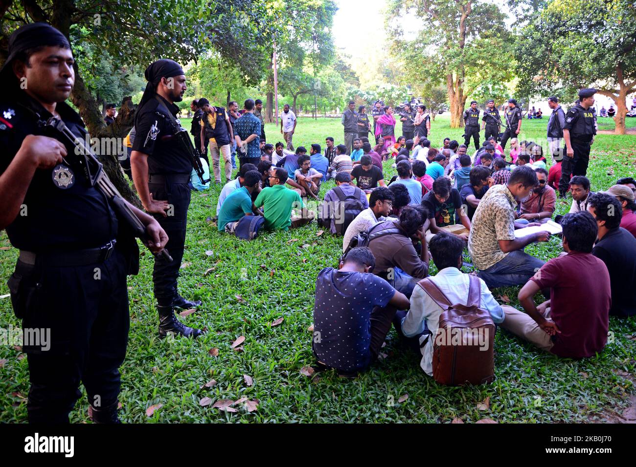 Bangladesh police rab hi-res stock photography and images - Alamy