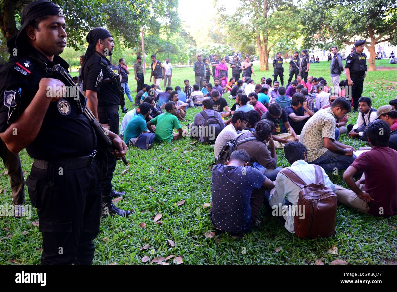Bangladesh police rab hi-res stock photography and images - Alamy