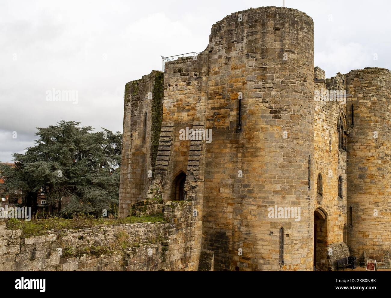 The exterior of an old and historic castle gatehouse Stock Photo - Alamy