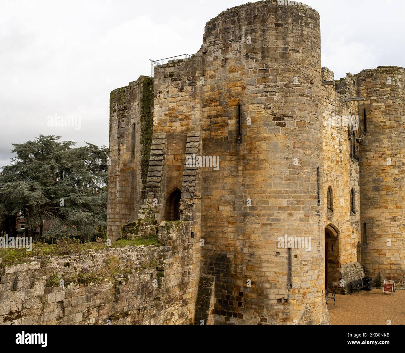 The exterior of an old and historic castle gatehouse Stock Photo - Alamy