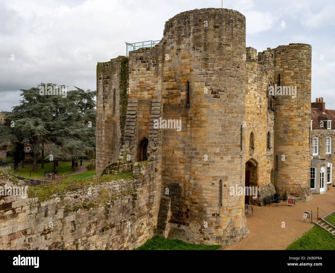 The exterior of an old and historic castle gatehouse Stock Photo - Alamy