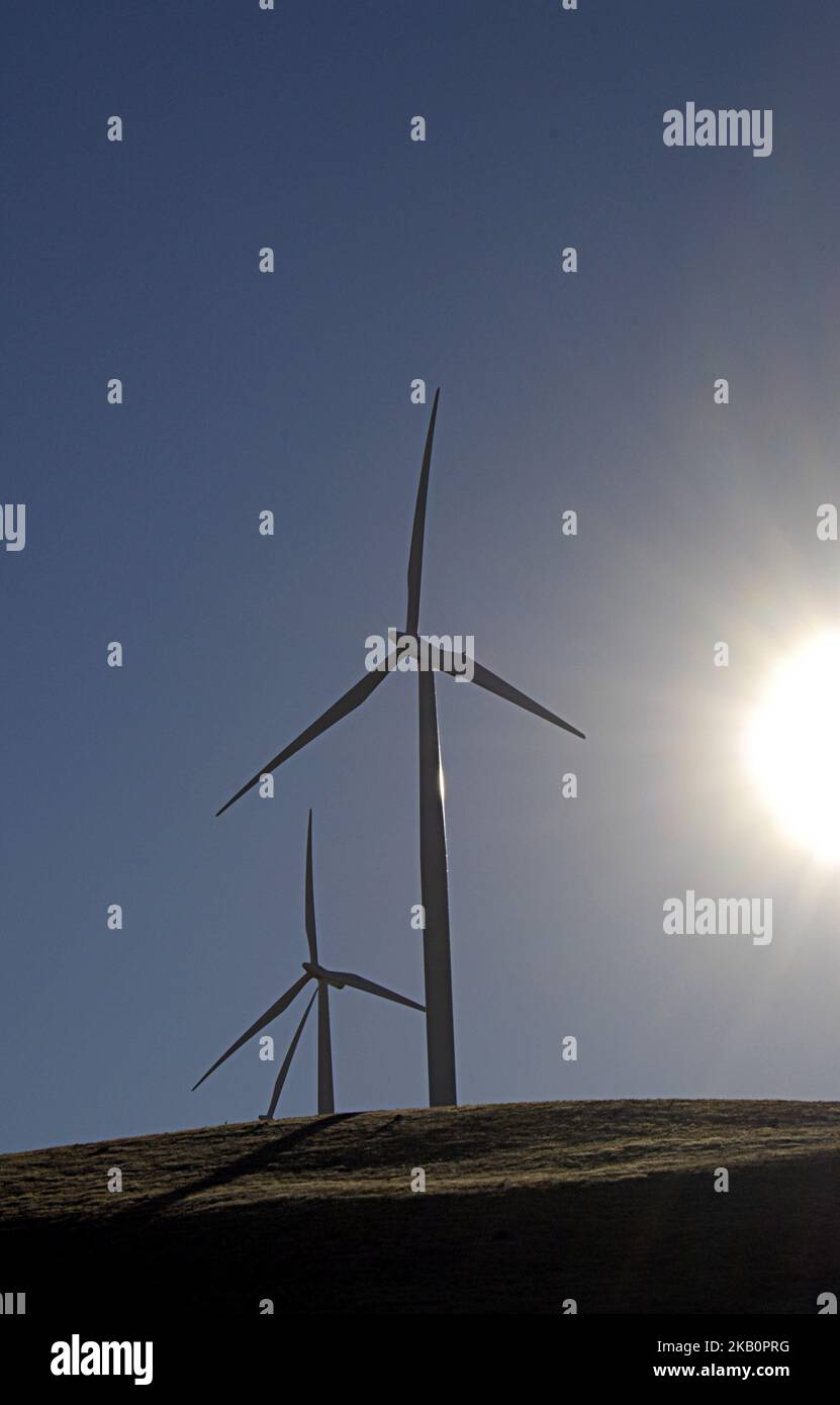 Washington state /USA /10 September 2013/Wind turbines park on hills in ...