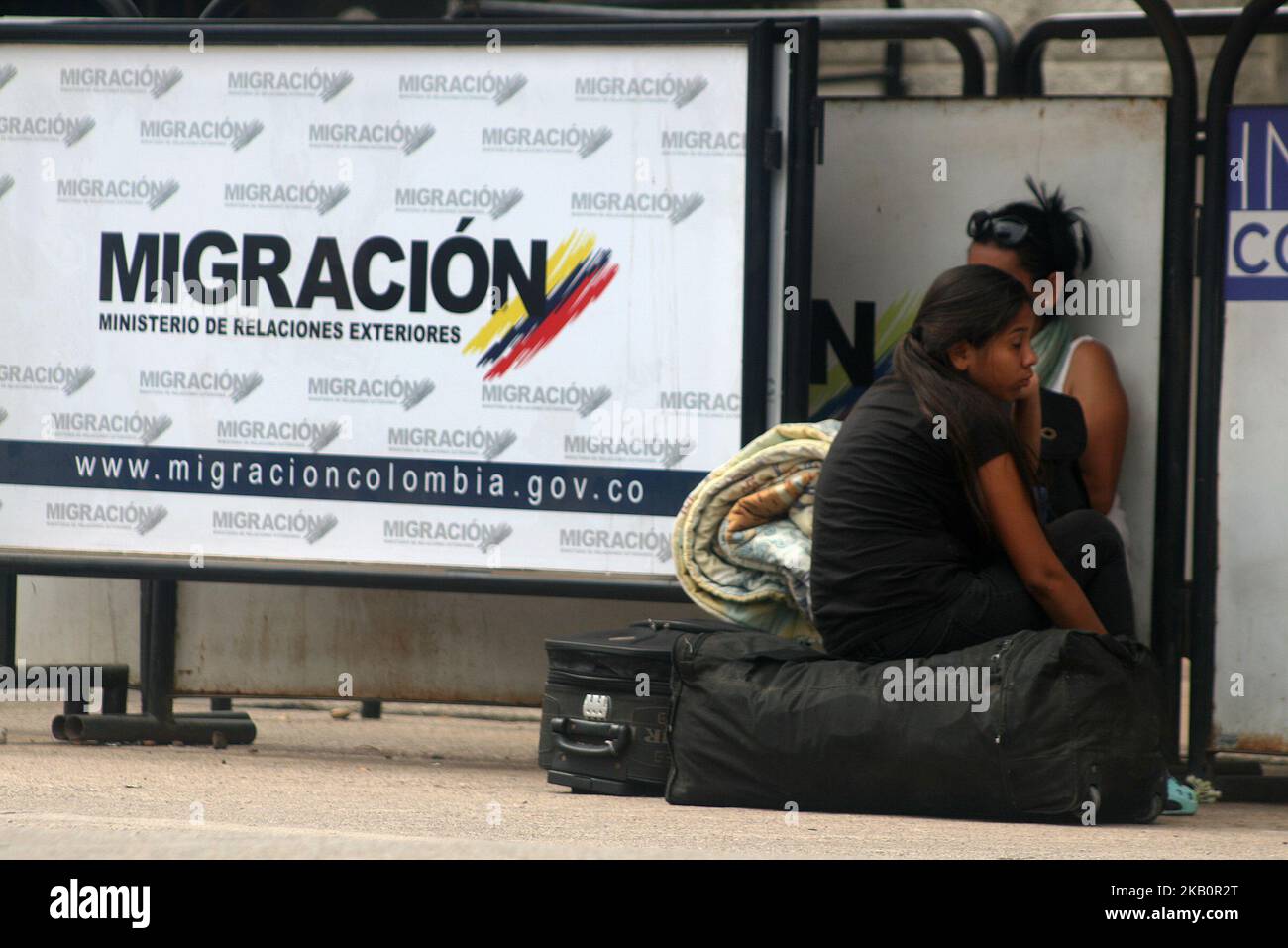 Colombian border hi-res stock photography and images - Alamy