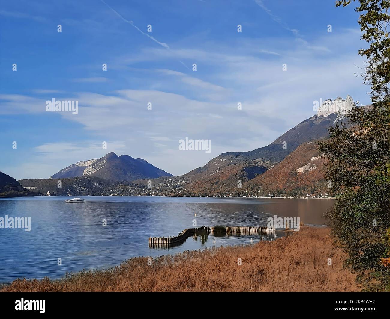 Nnecy lake hi-res stock photography and images - Alamy