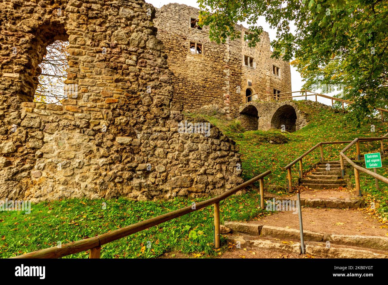 Small autumn walk through the beautiful park landscape near Bad ...