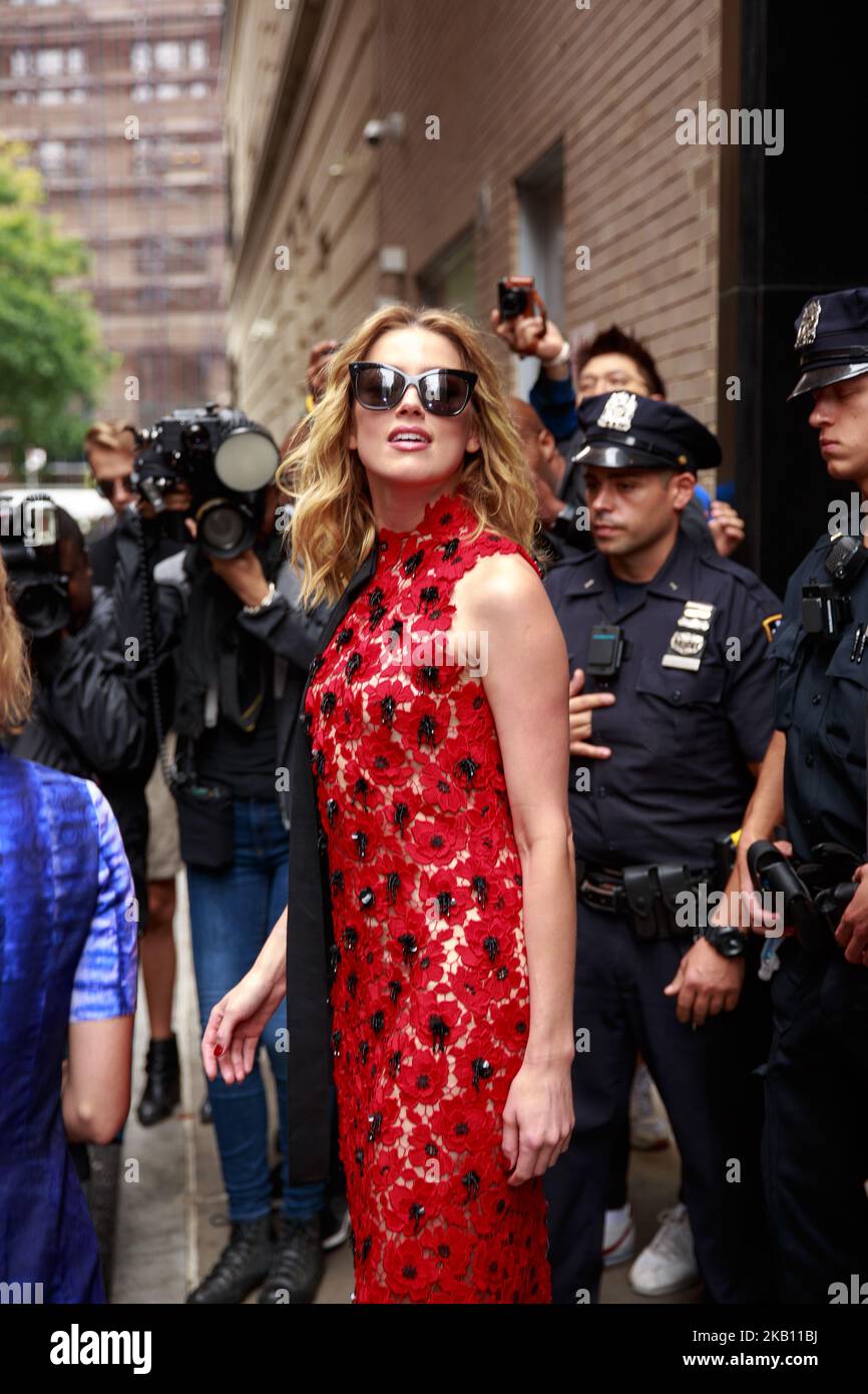 Fashion week de new york hi-res stock photography and images - Alamy