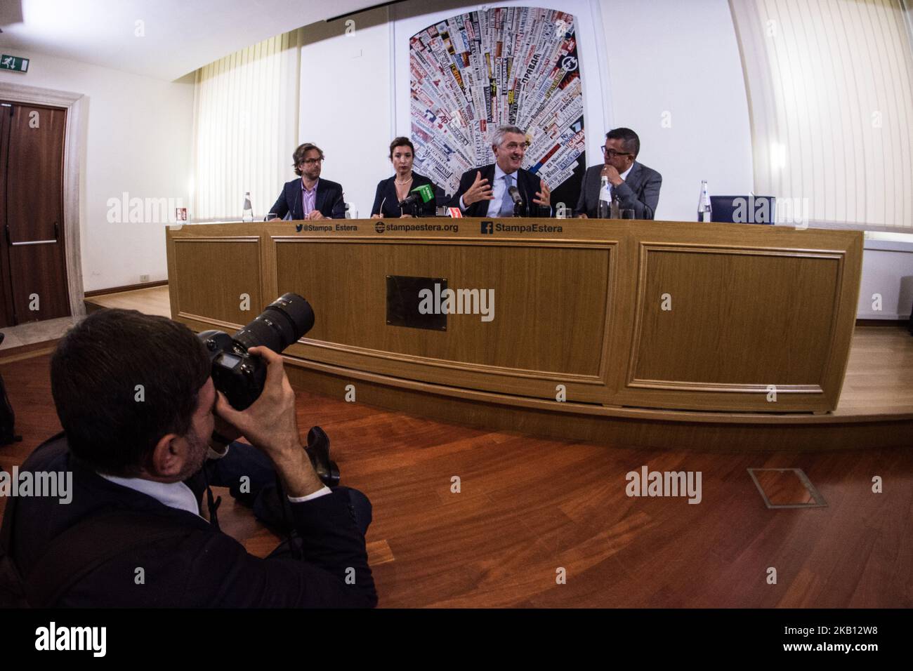 Italy rome press ofice filippo grandi unhcr hi-res stock photography ...