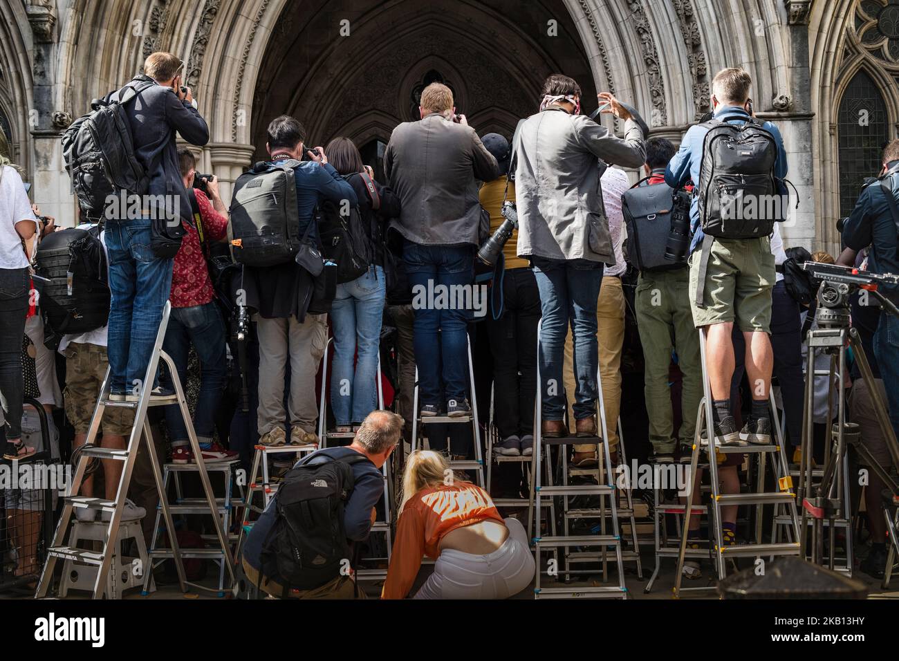 Johnny depp and amber heard trial hi-res stock photography and images ...