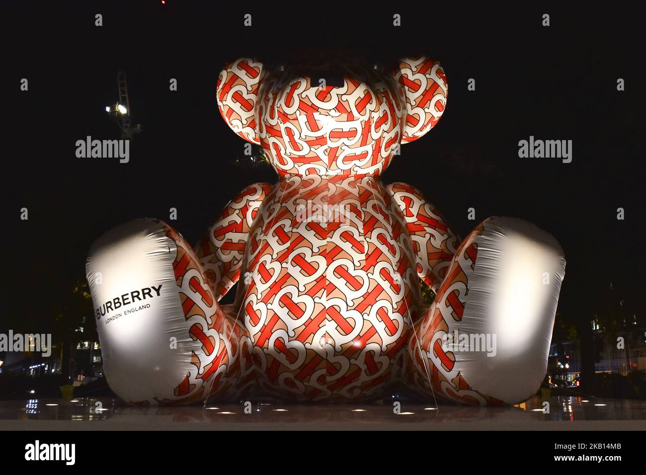 Iconic burberry pattern hi-res stock photography and images - Alamy