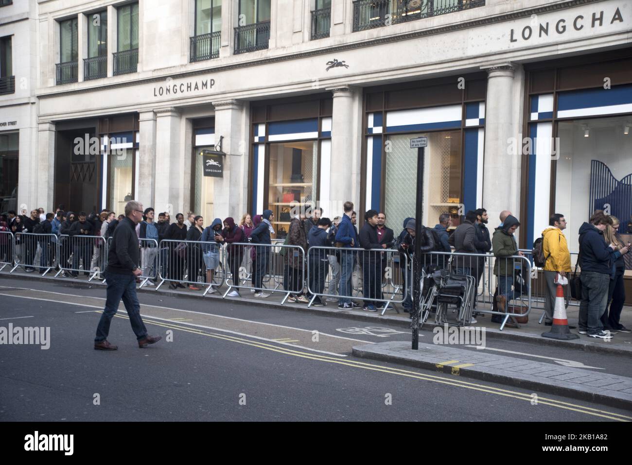 Iphone 4 car hi-res stock photography and images - Alamy