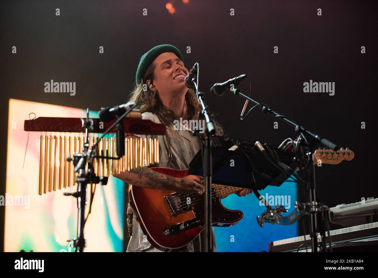 String idsok hi-res stock photography and images - Alamy