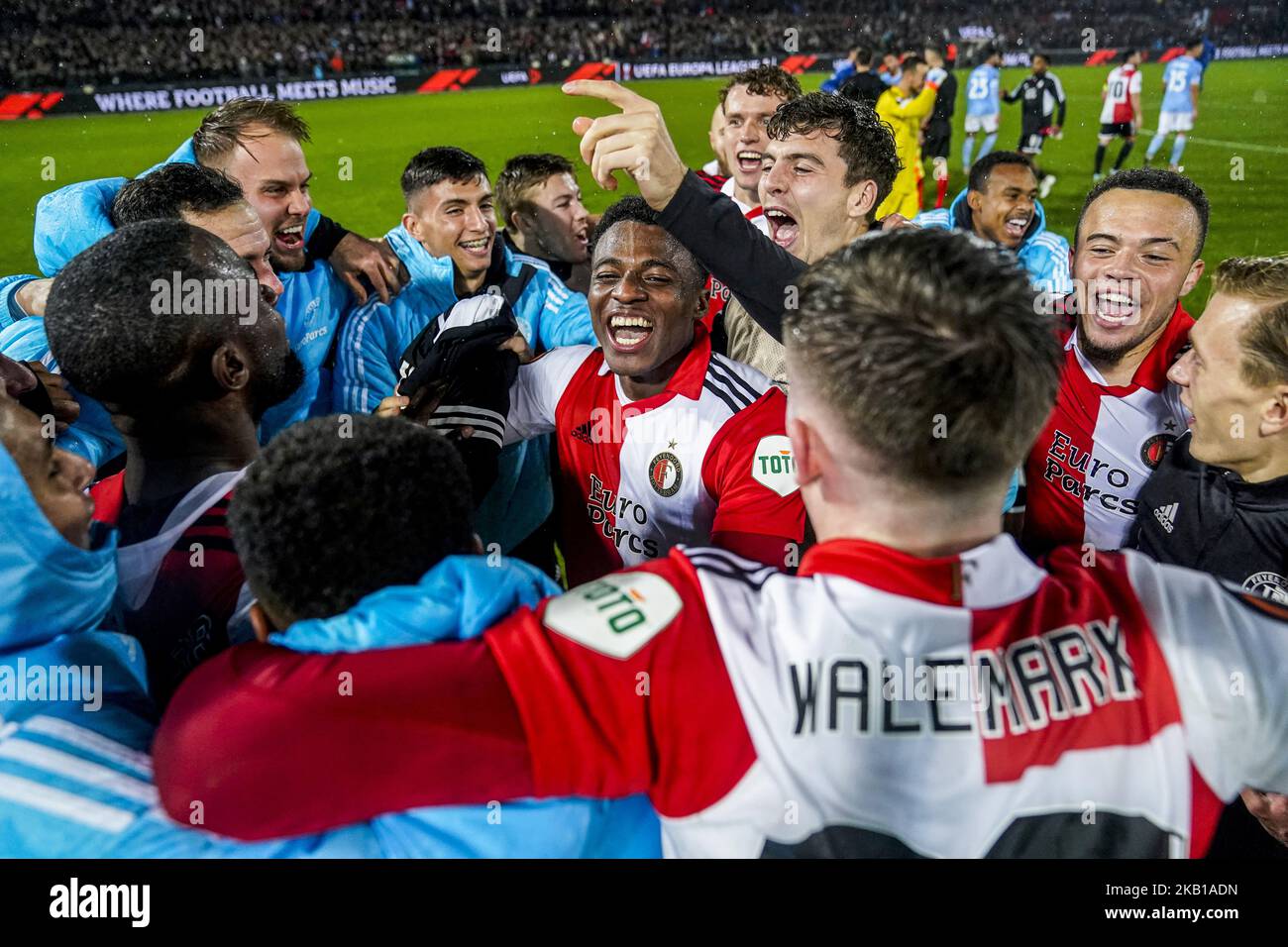 Rotterdam - Players of Feyenoord celebrate the win during the match ...