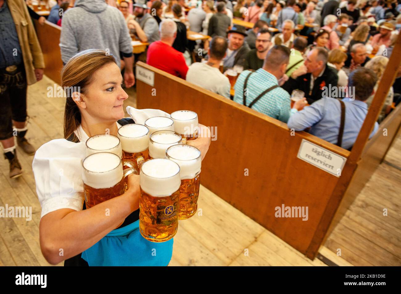 September 24th, Munich. After a very busy weekend at the Oktoberfest ...