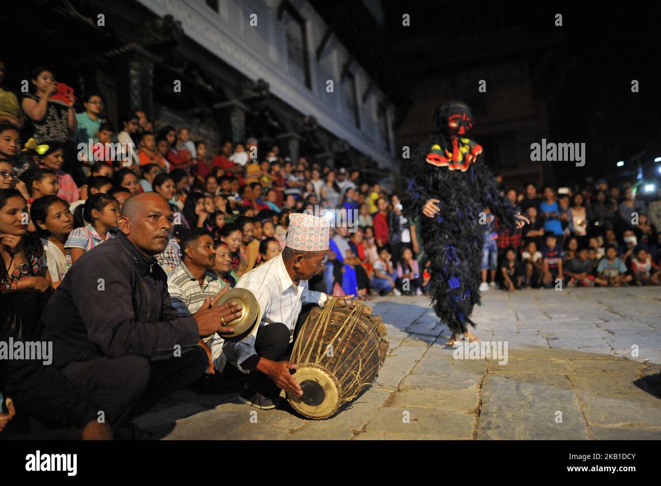 Lakhay dance hi-res stock photography and images - Alamy