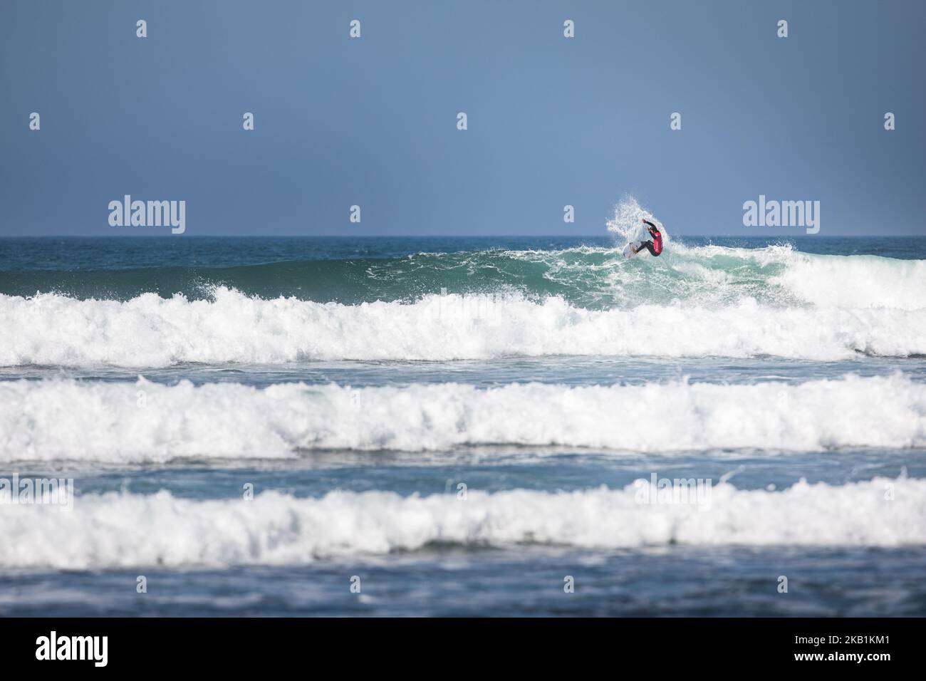 The Japanese surfer, Kanoa Igarashi, on the wave. Some of the best ...