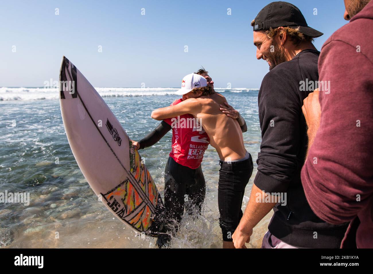 The Australian surfer, Ryan Callinan, celebrates the victory of the ...