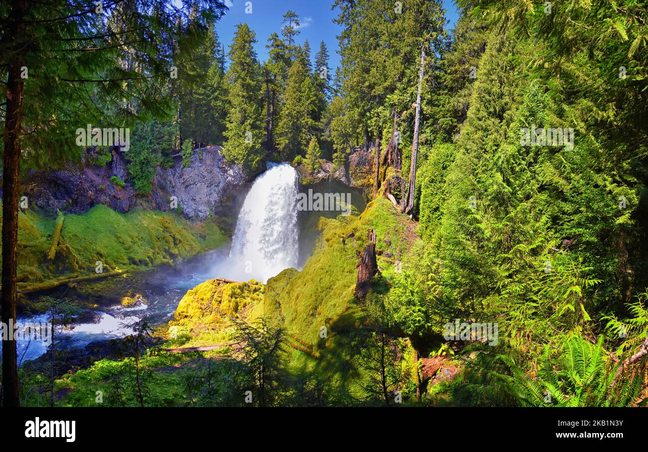 Sahalie Koosah Tamolitch falls on McKenzie river, Williamette National ...