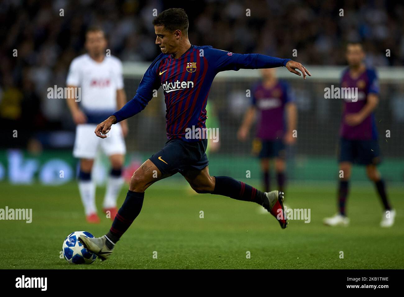 Coutinho of Barcelona shooting to goal during the Group B match of the ...