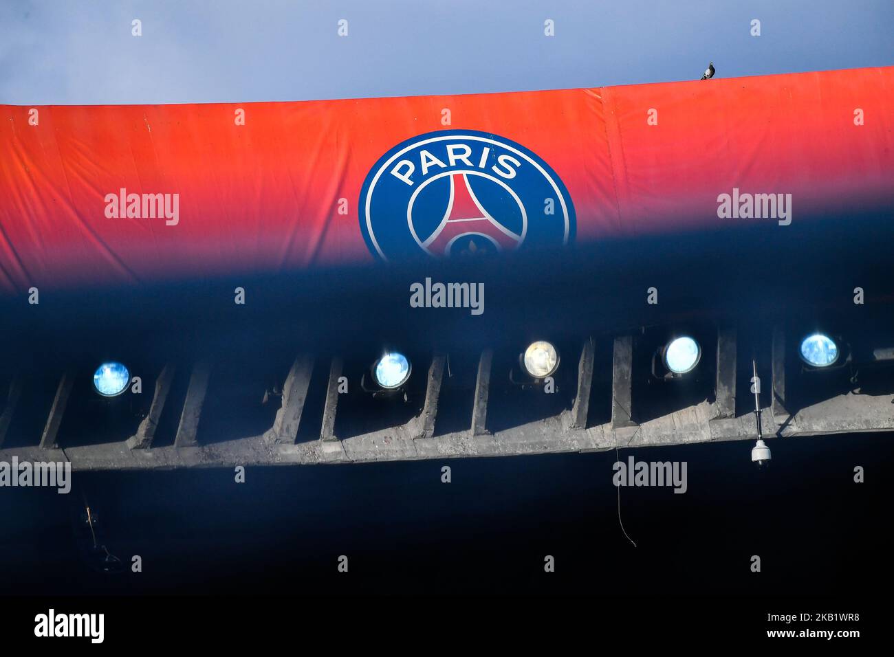 Psg logo hi-res stock photography and images - Alamy