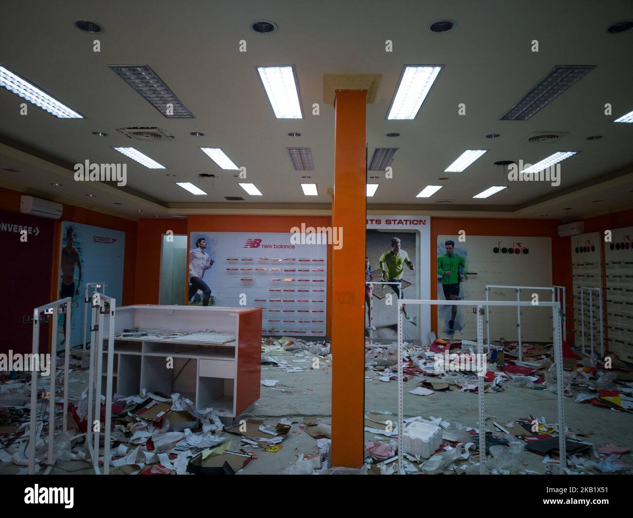 Evacuation process hi-res stock photography and images - Alamy