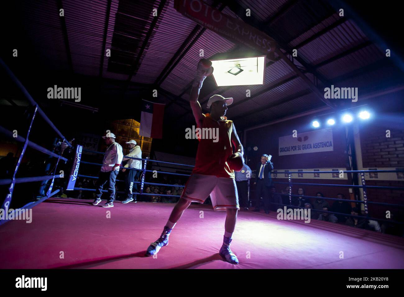 Claudio "Azteca" Laviñanza defeated Guillermo "Terrible" Dejeas in his ...