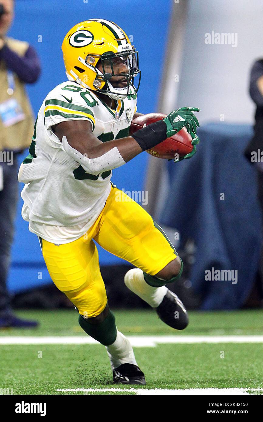 Green Bay Packers running back Ty Montgomery (88) runs the ball during ...