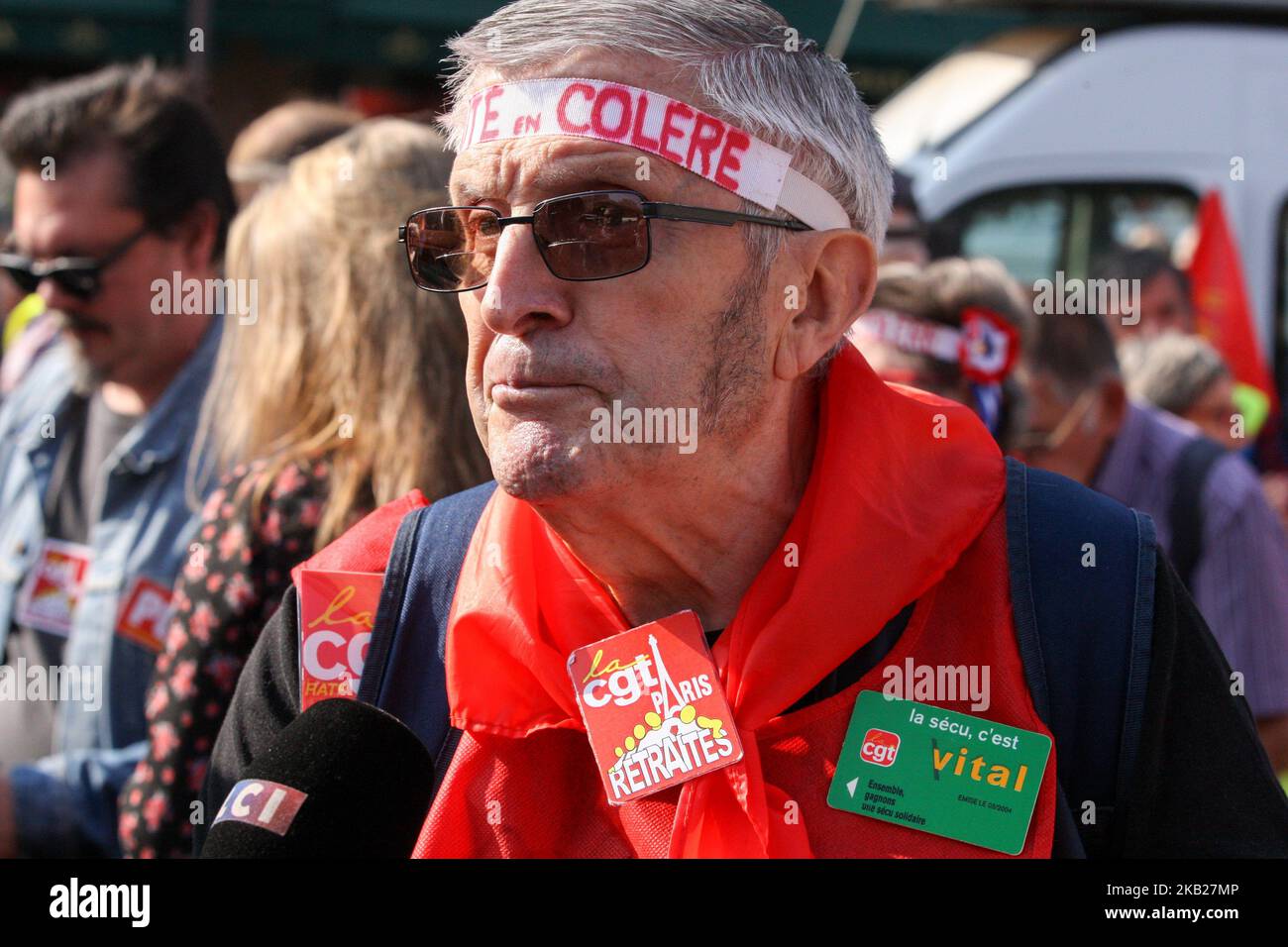 Angry pensioners hi-res stock photography and images - Alamy