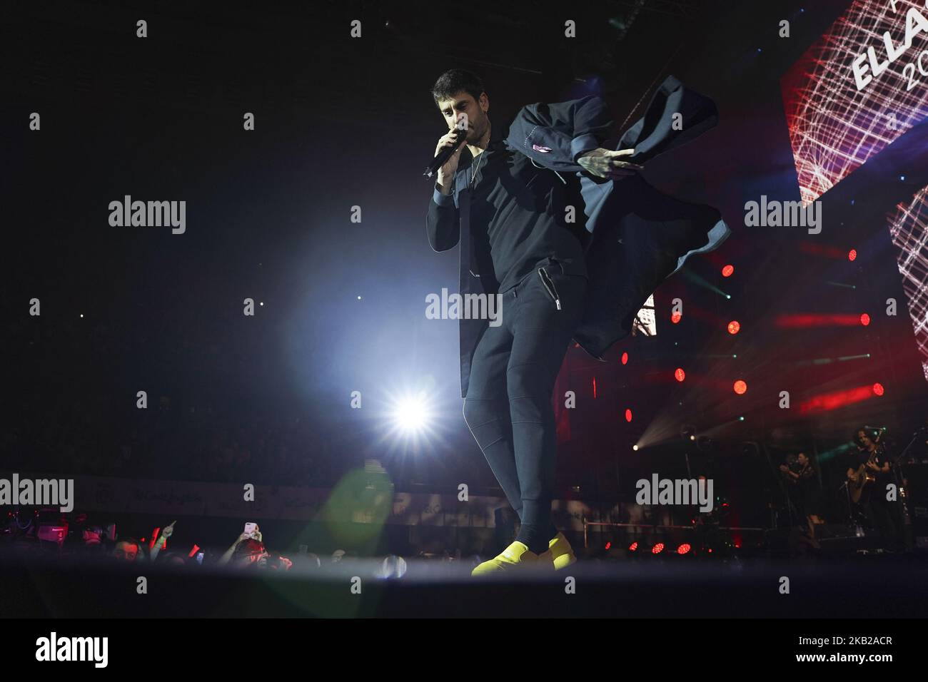 Cancer benefit concert hi-res stock photography and images - Alamy