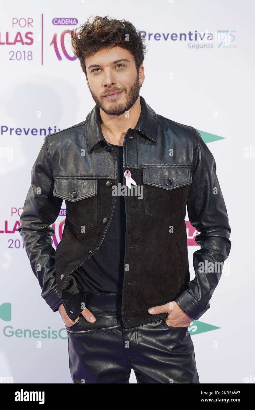 Canto pop hi-res stock photography and images - Alamy