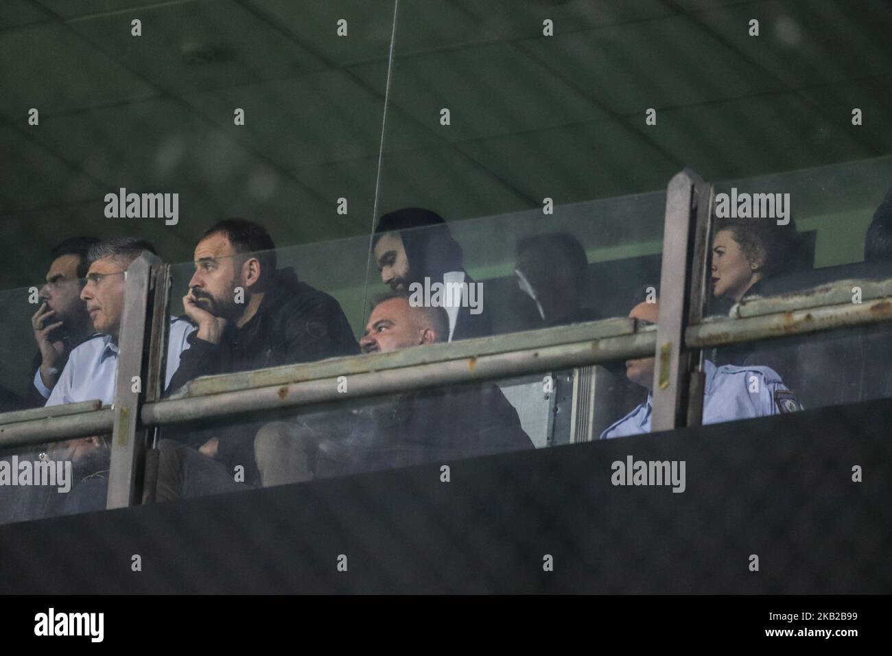 People in vip section stadium hi-res stock photography and images - Alamy