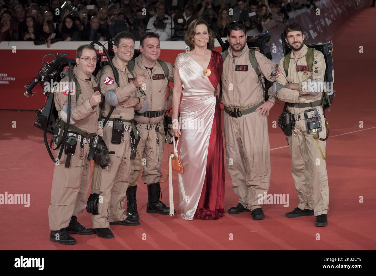 13th rome film fest sigourney weaver red carpet rome hi-res stock ...