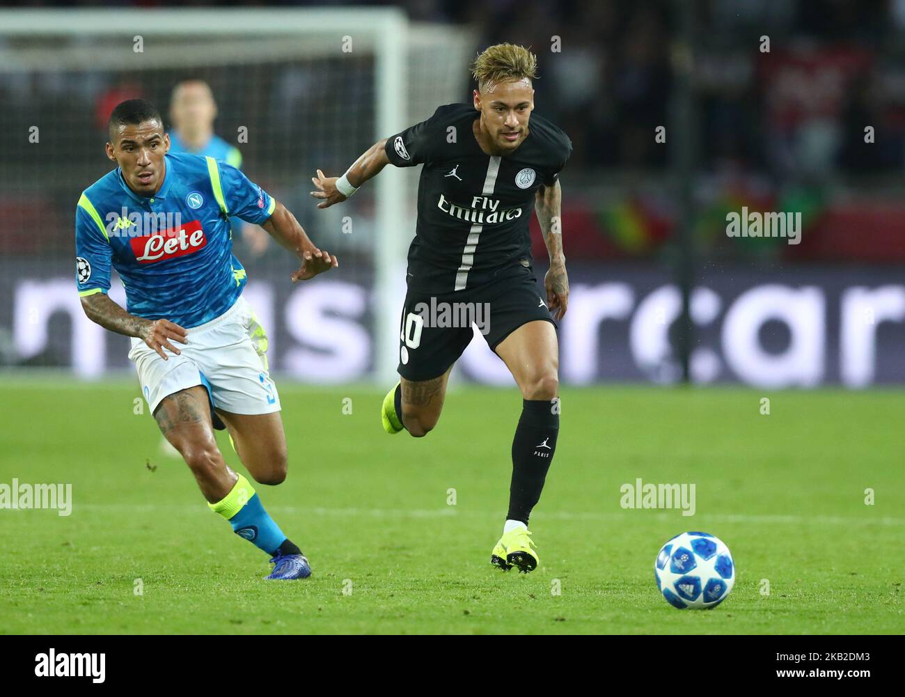 Paris Saint-Germain - SSC Napoli : UEFA Champions League Group C Allan ...