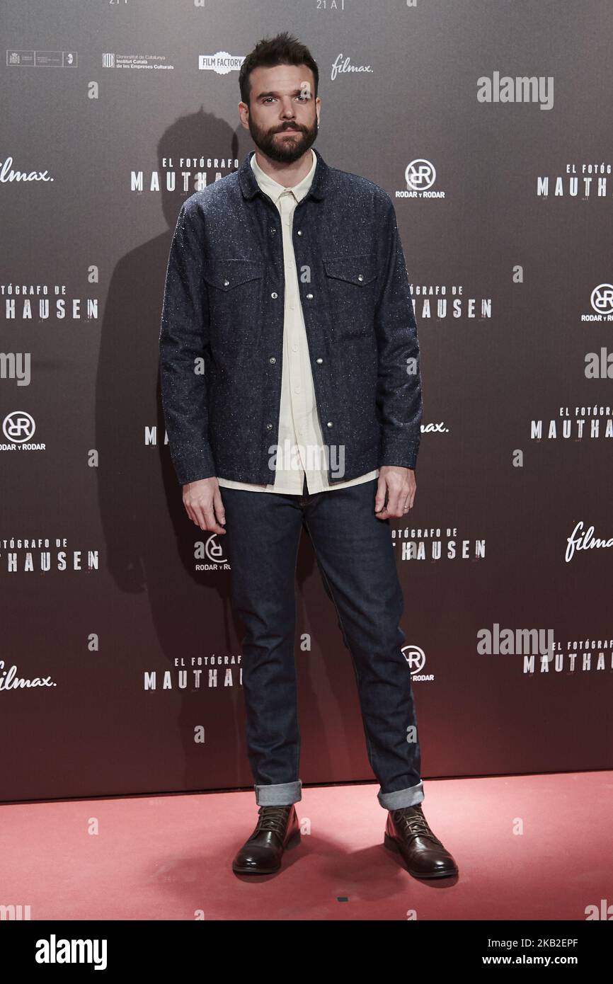 Jon Arias attends the 'El Fotografo de Mauthausen' premiere photocall ...