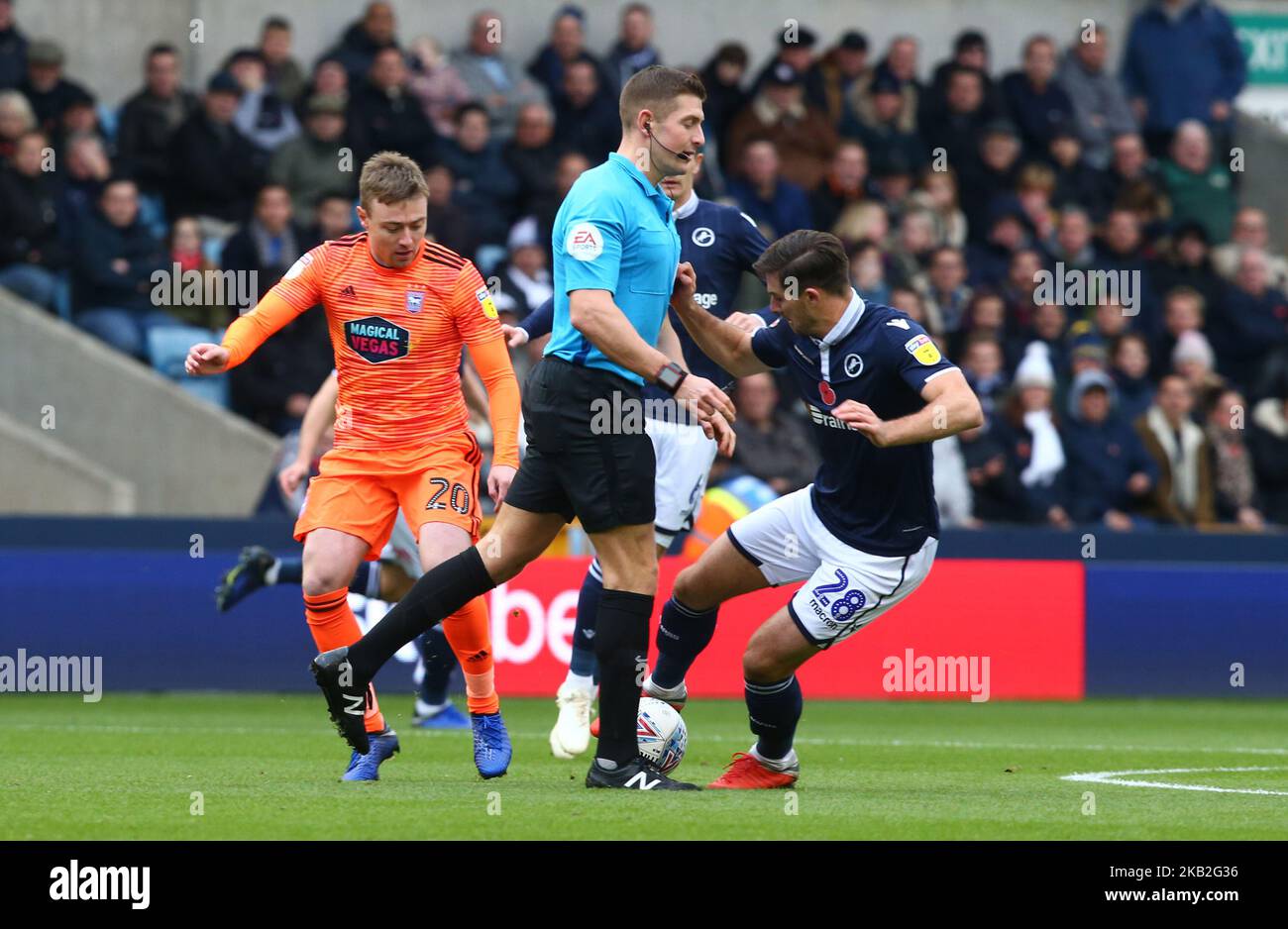 Robert jones referee hi-res stock photography and images - Alamy