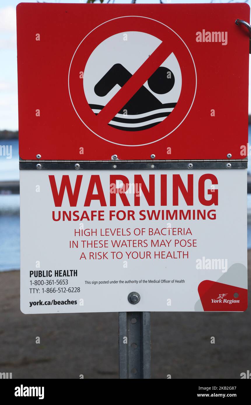 High bacteria levels warning sign hi-res stock photography and images ...
