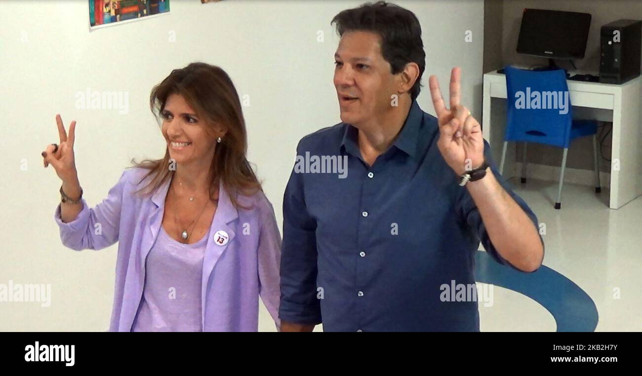Shoulder fernando haddad hi-res stock photography and images - Alamy