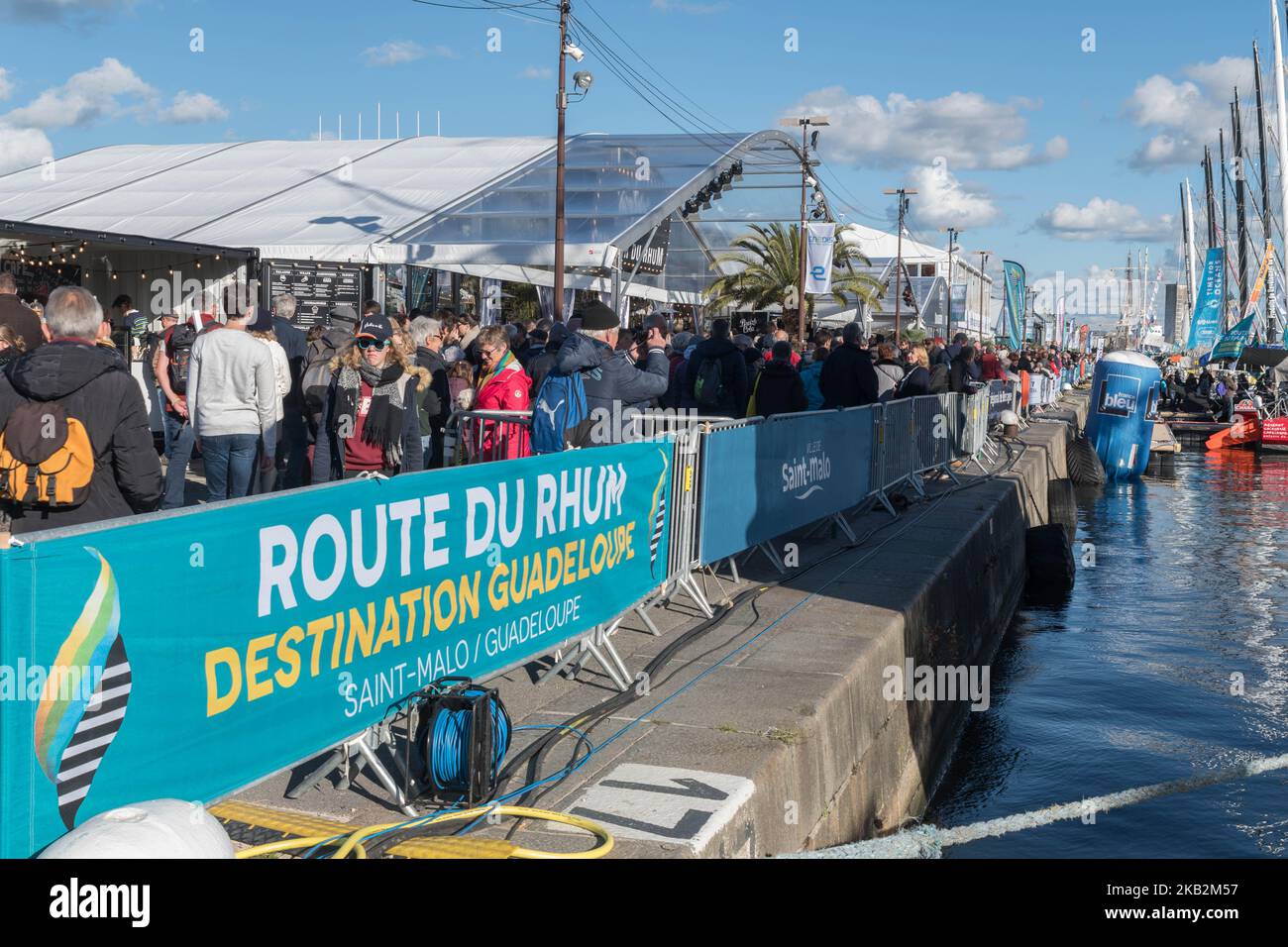 Rum mono hi-res stock photography and images - Alamy
