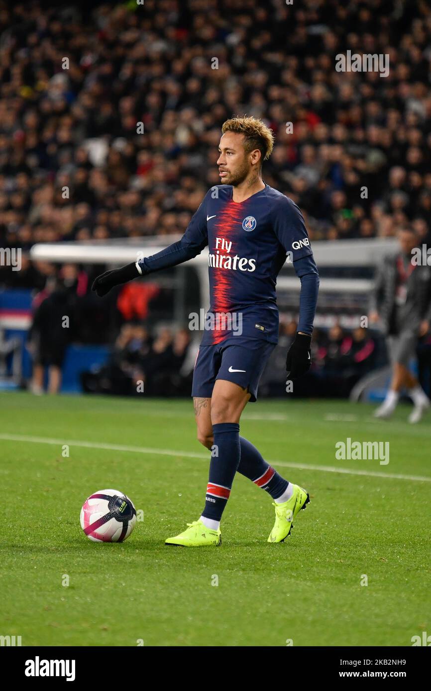Neymar Jr #10 during the french Ligue 1 match between Paris Saint ...