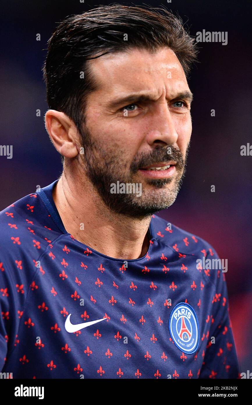 Gianluigi buffon paris saint germain hi-res stock photography and ...