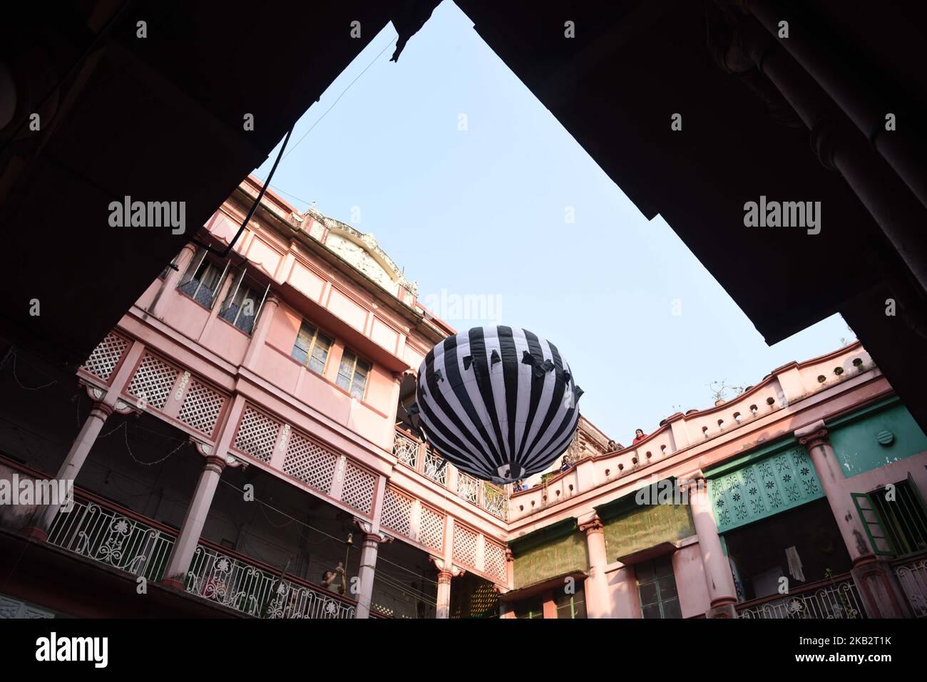 Indian hot air balloon enthusiasts release a handmade balloon before ...